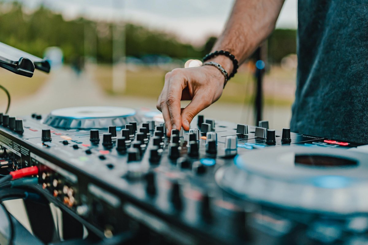 Lenguaje y conceptos clave de la música digital | FEIYR